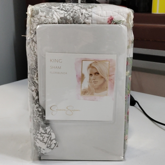 Jessica Simpson | Bedding | Jessica Simpson Floribunda Quilted Sham ...